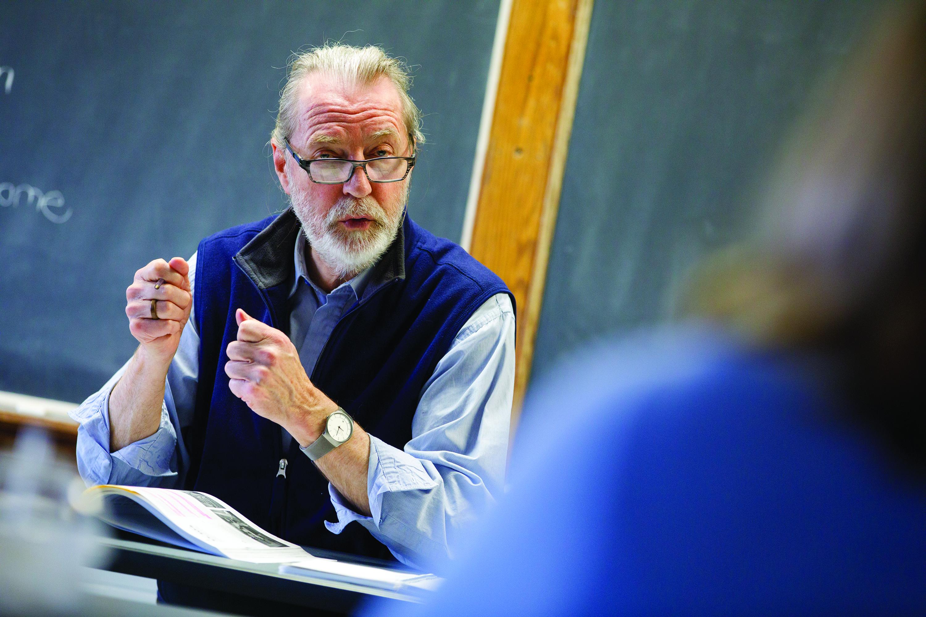 History Professor Keith Knutson is Viterbo’s Teacher of the Year ...